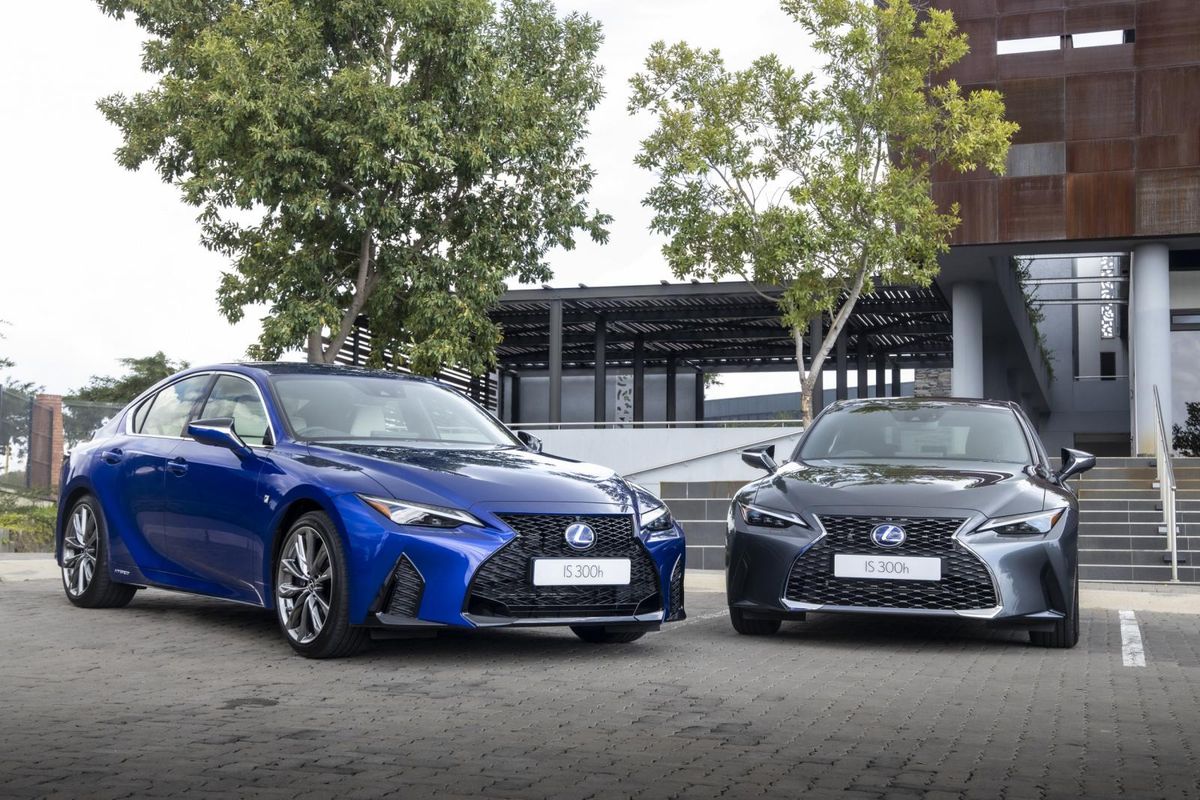 Lexus IS 300h (2021) Launch Review