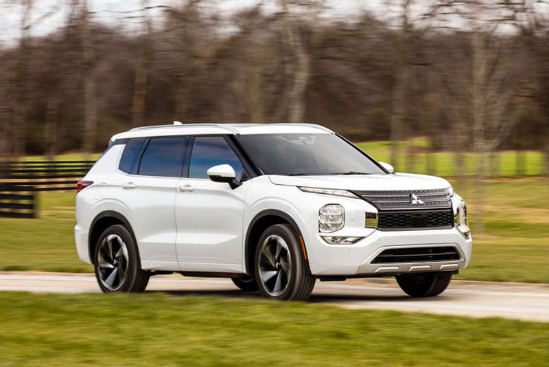 Mitsubishi rolls out new Outlander