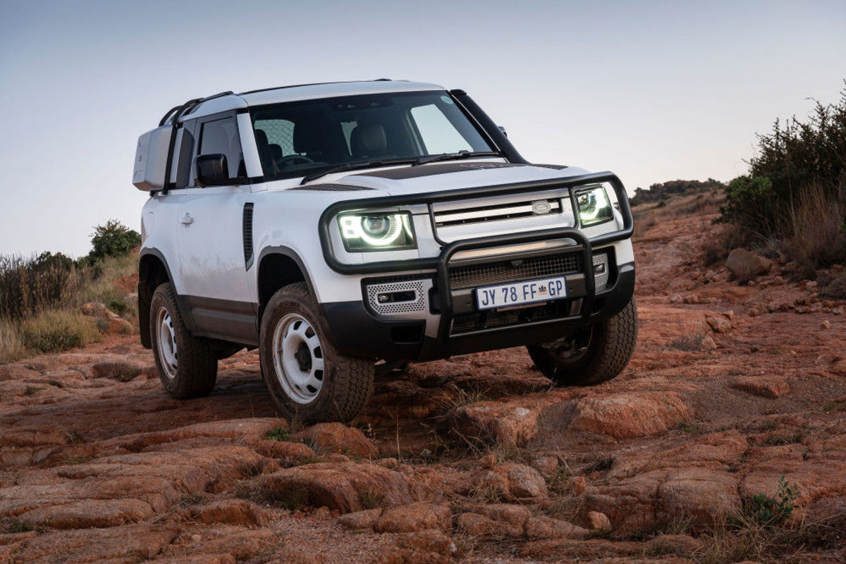 Land Rover Defender 90 (2021) Specs & Price in SA