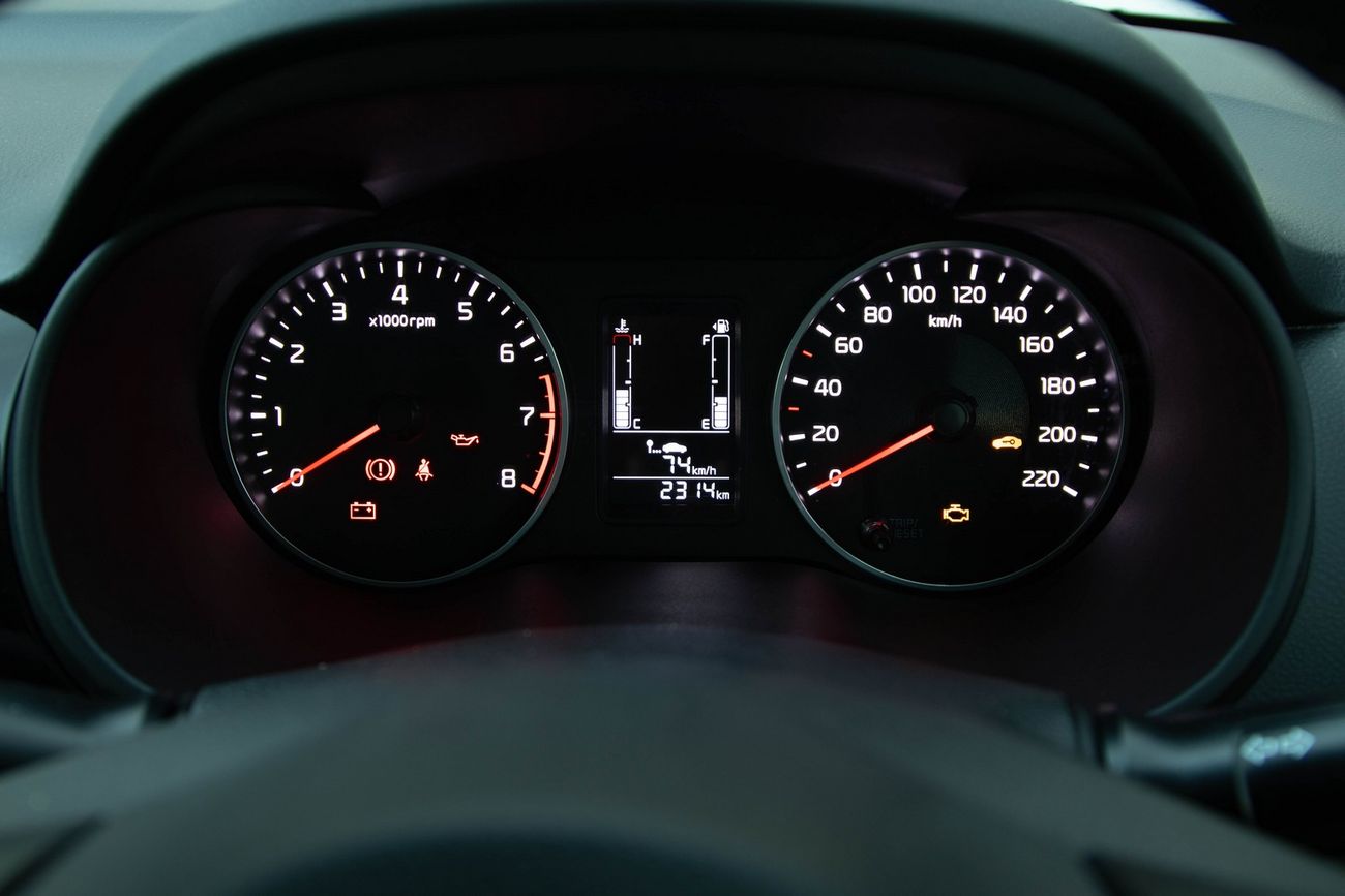 Kia Pegas (2021) Review