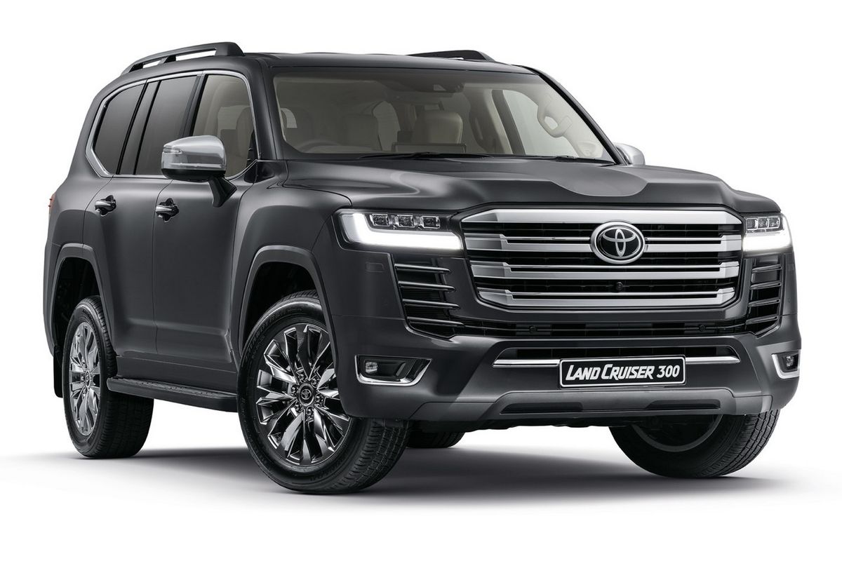 Toyota Land Cruiser 300 (2021) Specs & Price