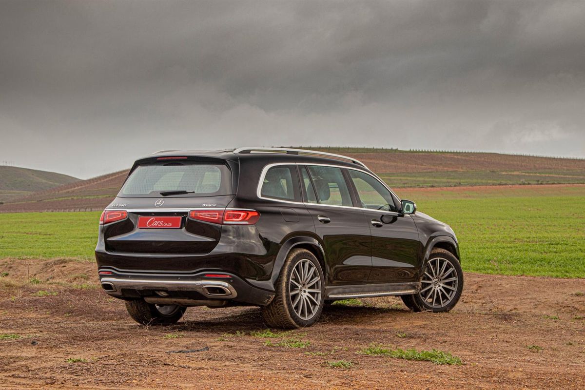 Mercedes-Benz GLS (2021) Review