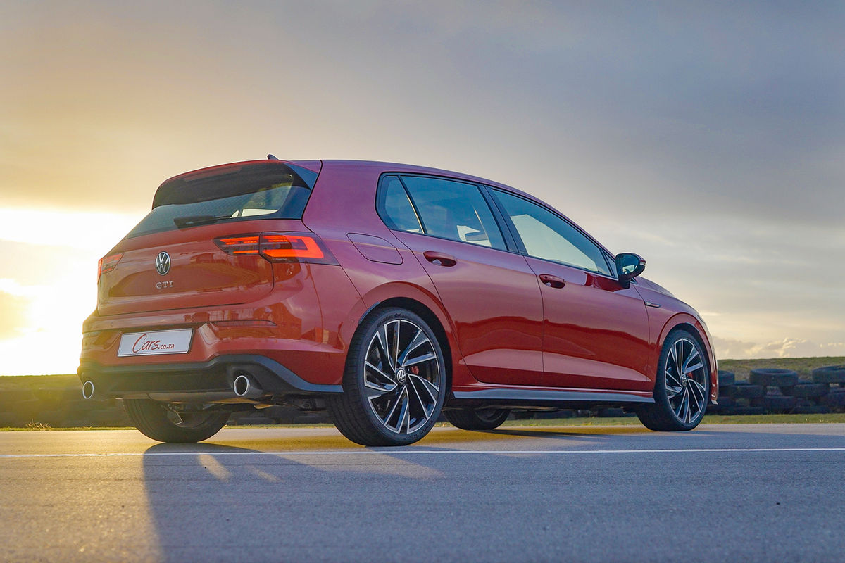 Volkswagen Golf 8 GTI (2021) Launch Review