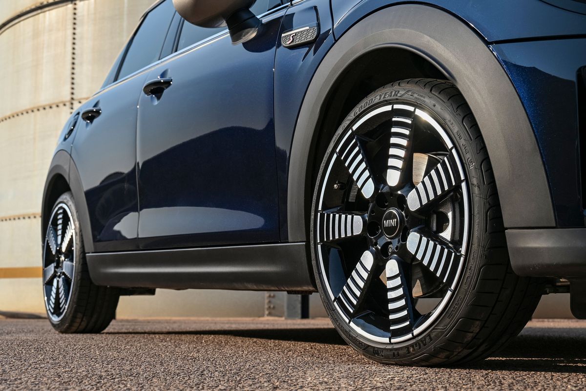 Mini Hatch (2021) Launch Review