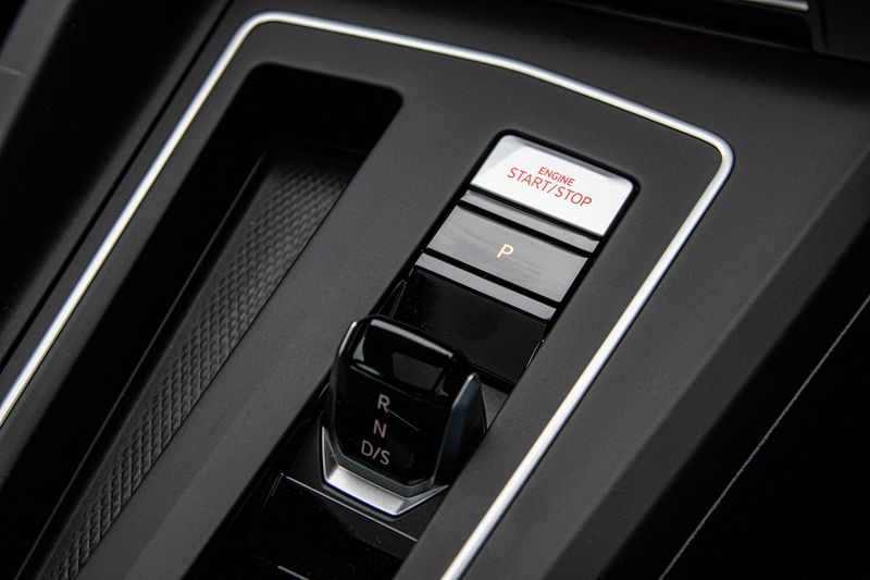 Manual vs Automatic Cars: Which is better for you?