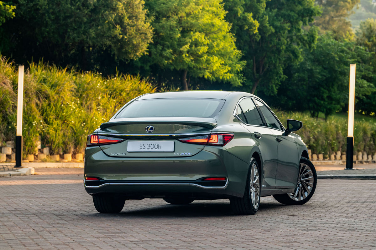 Lexus ES (2021) Launch Review