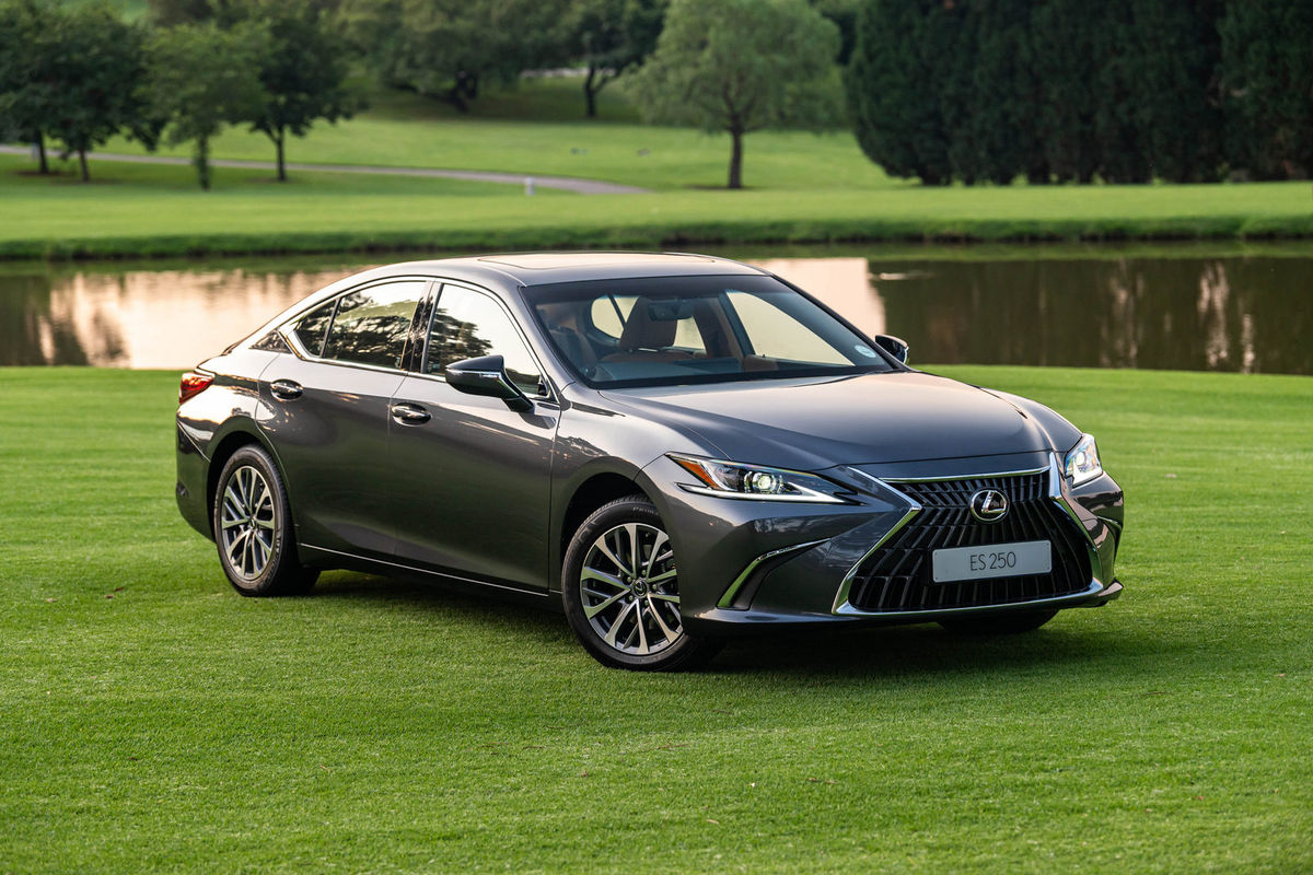 Lexus ES (2021) Launch Review