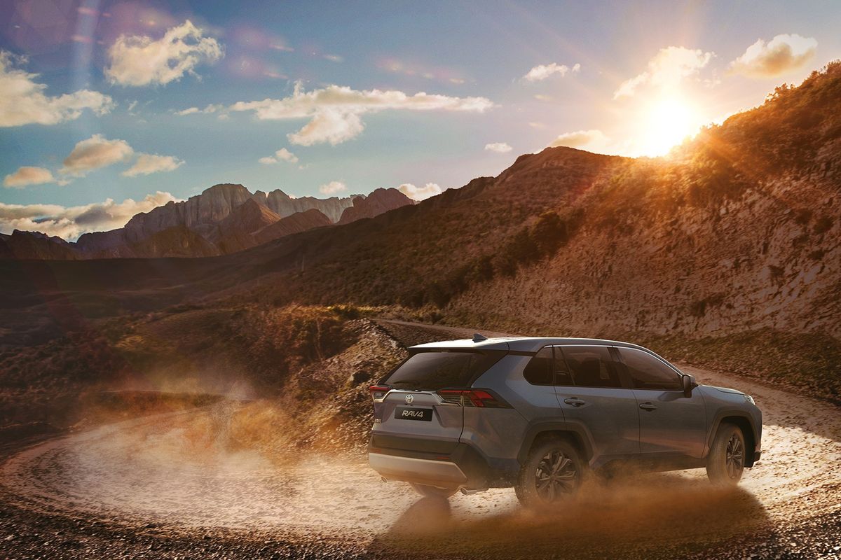 Toyota RAV4 (2022) Specs & Price