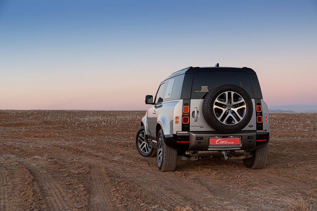 Land Rover Defender 90 (2022) Review