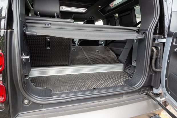 Land Rover Defender 90 (2022) Review