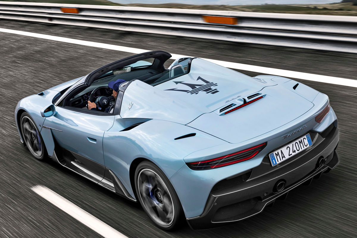 New Maserati MC20 Cielo Revealed With Retractable Glass Roof