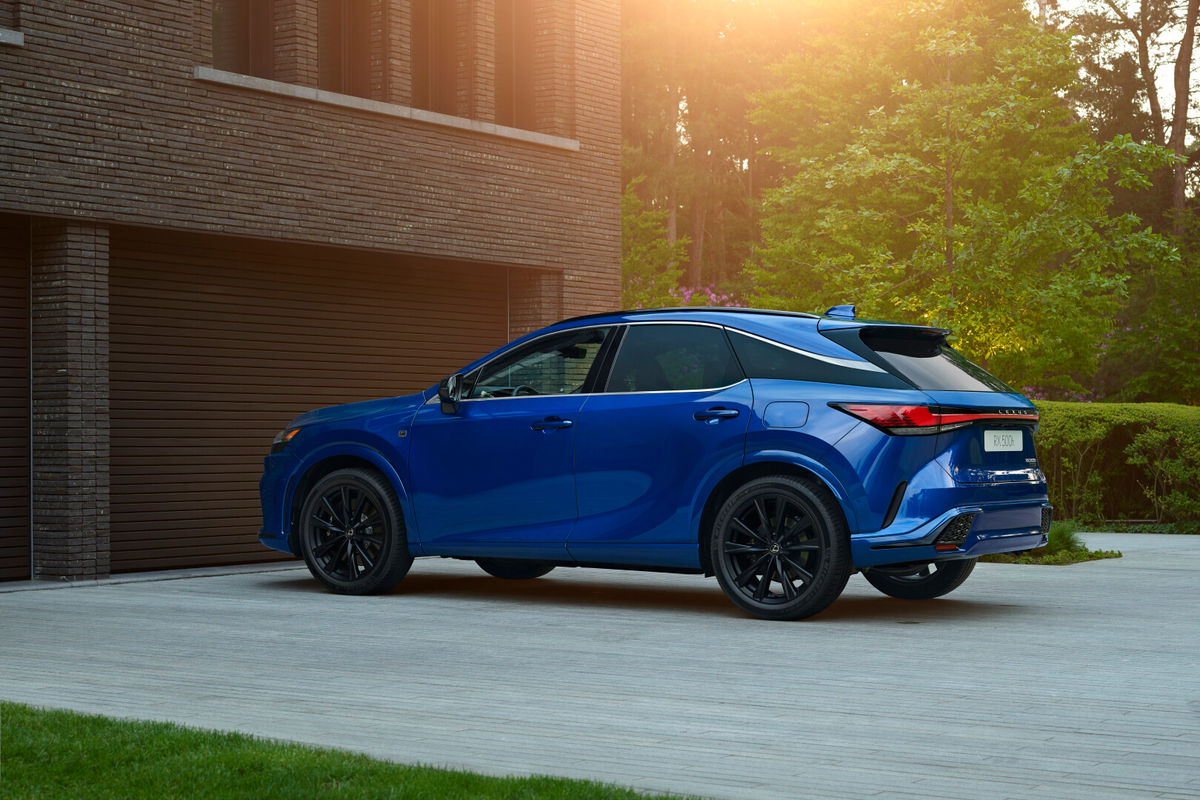 New Lexus RX Brings Hybrid Style and Tech to the Road