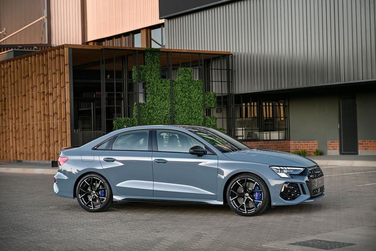 Audi RS3 (2022) Launch Review