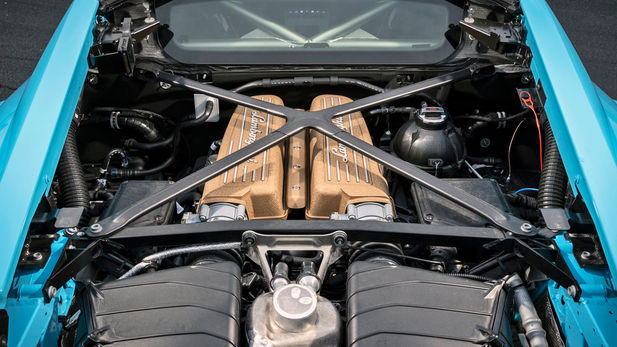 Farewell, V10! Lamborghini Huracán Successor Set for Hybrid V8