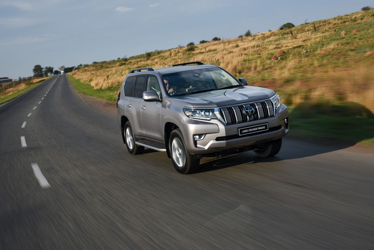 Ford Everest vs Toyota Land Cruiser Prado: Quick Comparison