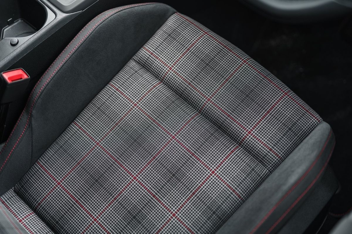 Volkswagen Golf GTI Jacara Edition (2022) Specs & Price