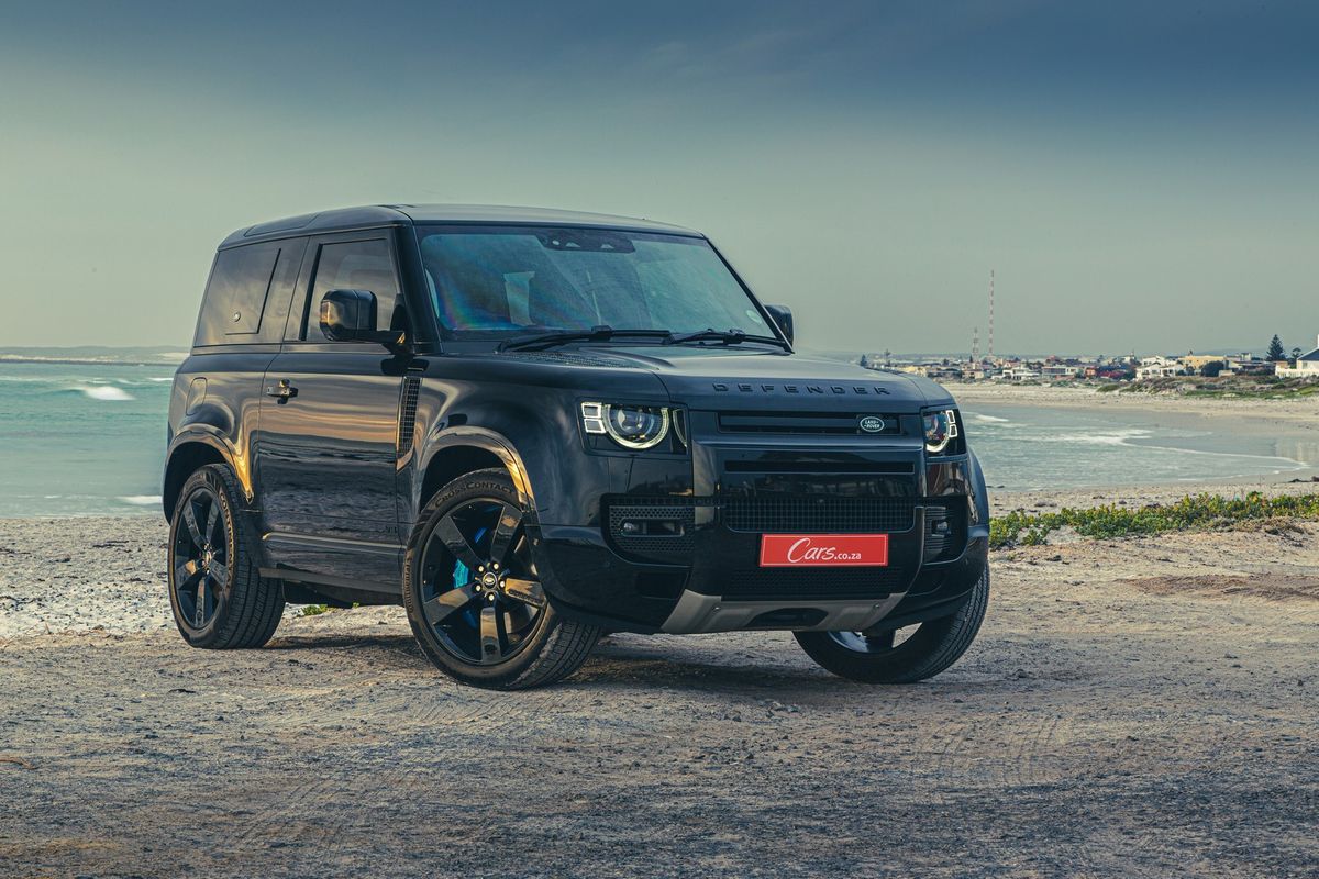 Land Rover Defender V8 (2022) Review