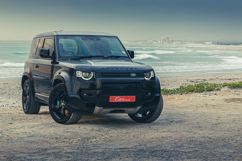 Land Rover Defender V8 (2022) Review