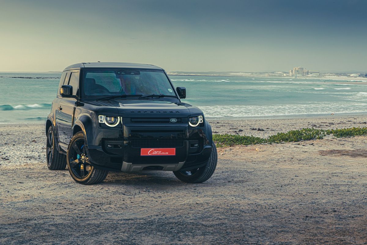 Land Rover Defender V8 (2022) Review