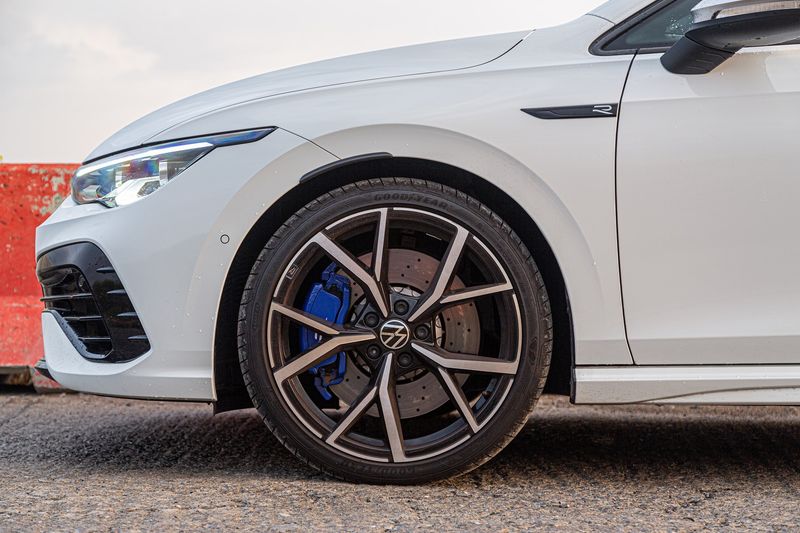 Volkswagen Golf 8 R (2023) Review