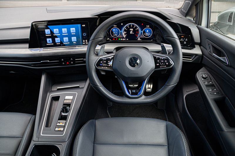 Volkswagen Golf 8 R (2023) Review