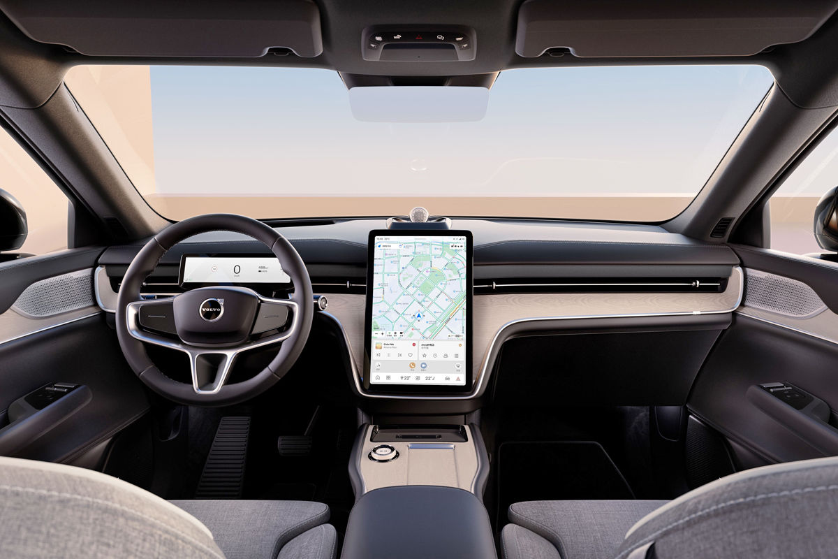 New Volvo EX90 Revealed as Flagship Electric SUV