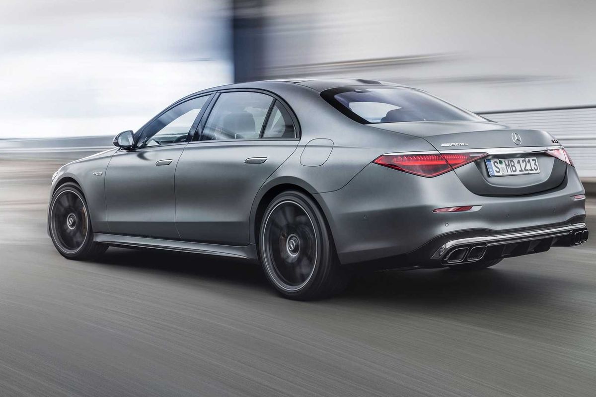 Mercedes-AMG S 63 E Performance Revealed with 590 kW!