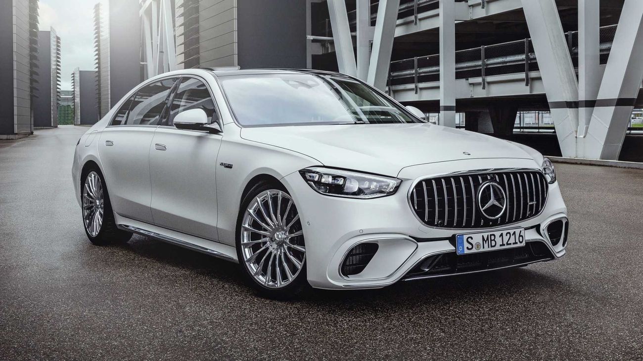 Mercedes-AMG S 63 E Performance Revealed with 590 kW!