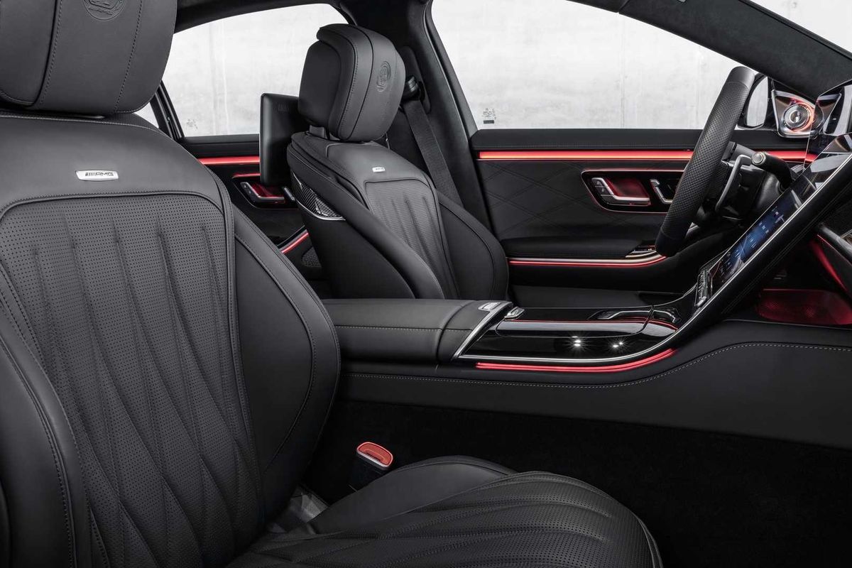 Mercedes-AMG S 63 E Performance Revealed with 590 kW!