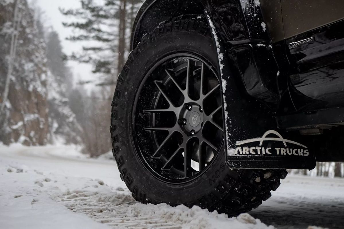 Land Rover Defender Arctic Trucks Announced