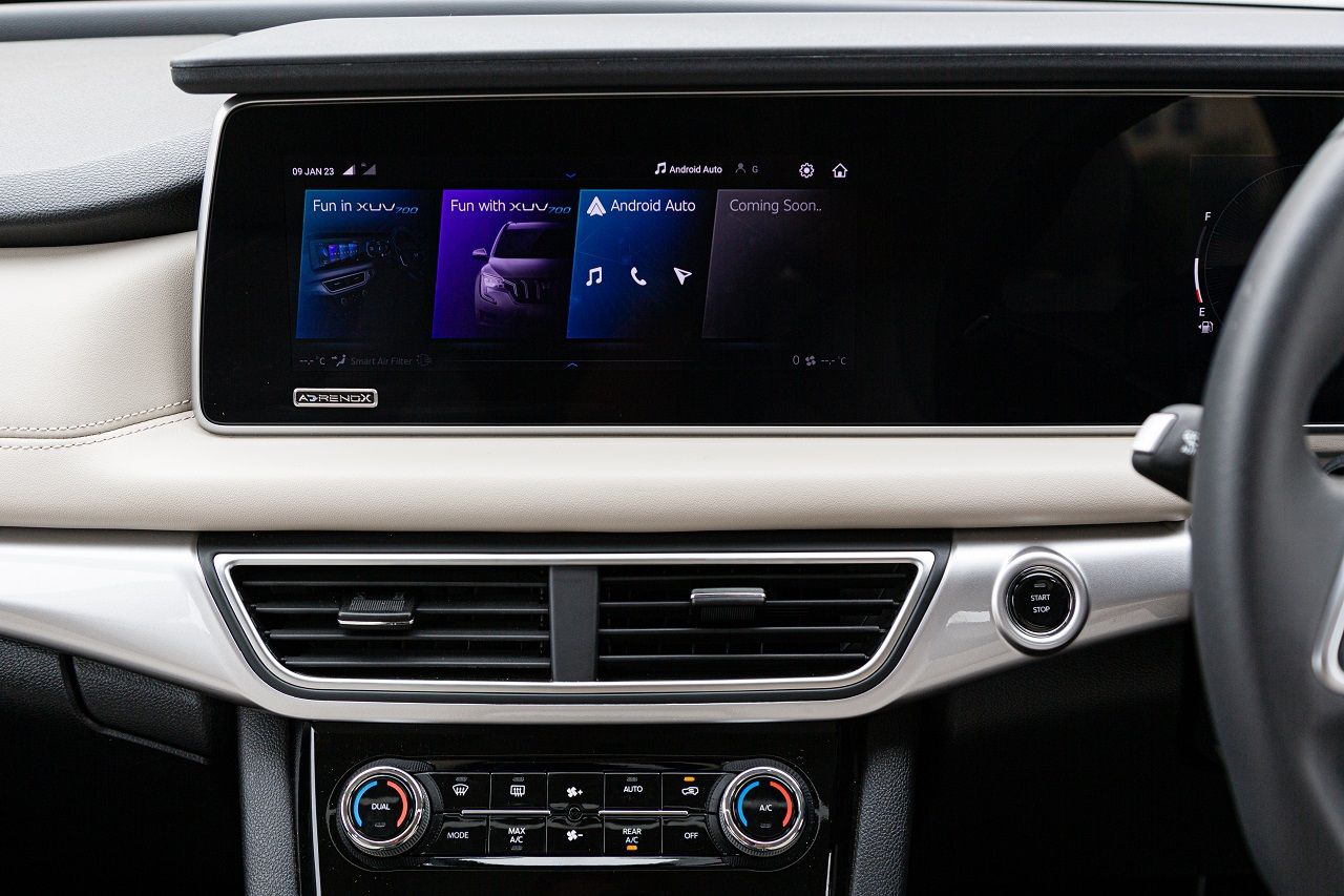 Mahindra XUV700 Review: Living with it