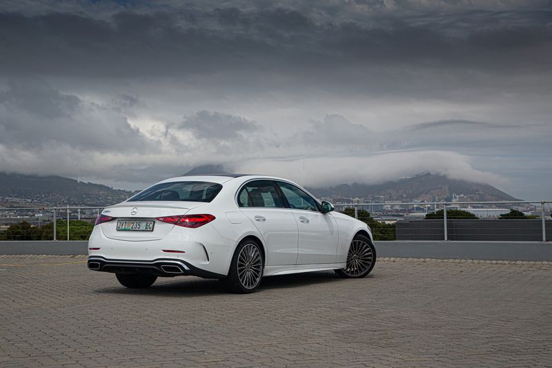 Mercedes-Benz C-Class: Living with it