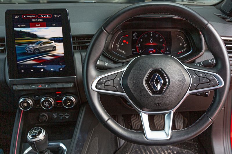 Renault Clio - Living with a hatchback in a world of SUVs