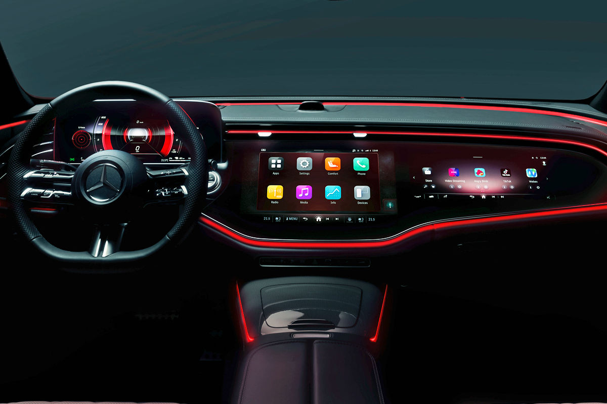 New Mercedes-Benz E-Class 'Superscreen' Has Built-In Selfie Camera