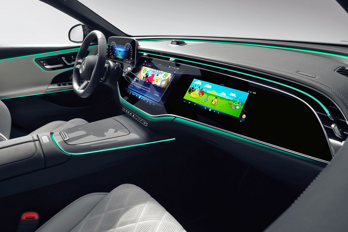 New Mercedes-Benz E-Class 'Superscreen' Has Built-In Selfie Camera