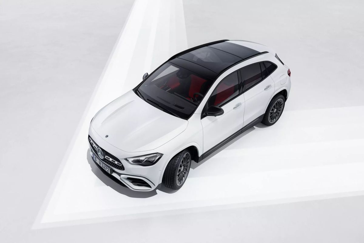Mercedes-Benz GLA/GLB Updated for 2023