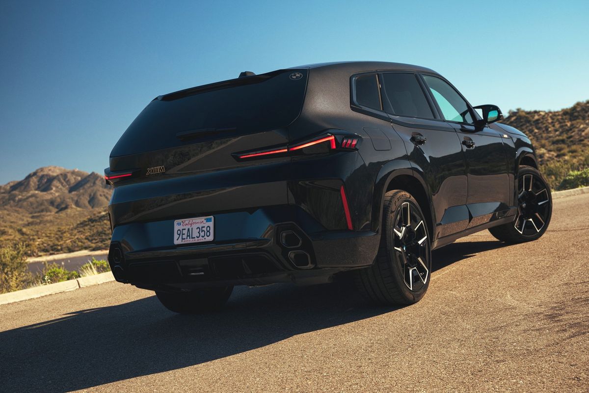 BMW XM (2023) International Launch Review