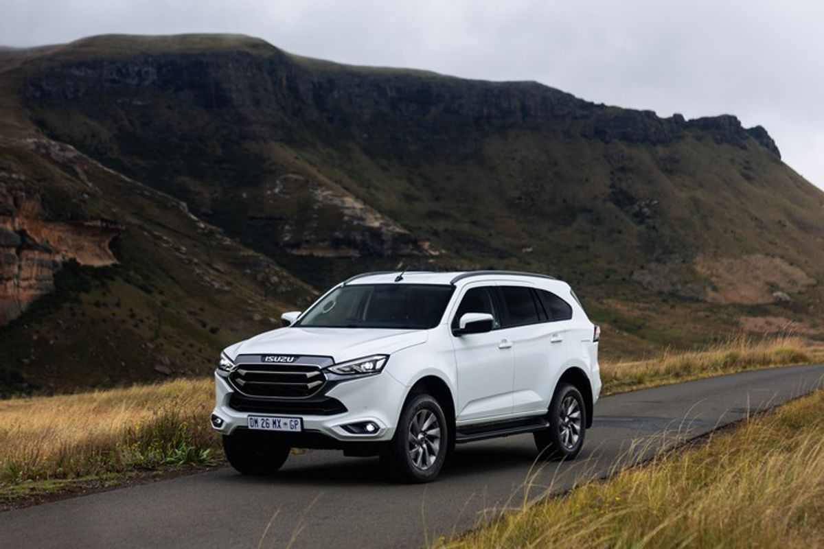 Isuzu MU-X (2023) Launch Review