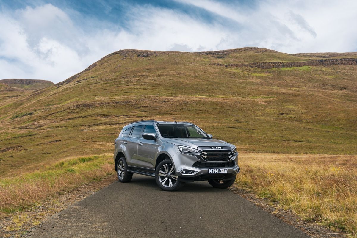 Isuzu MU-X (2023) Launch Review