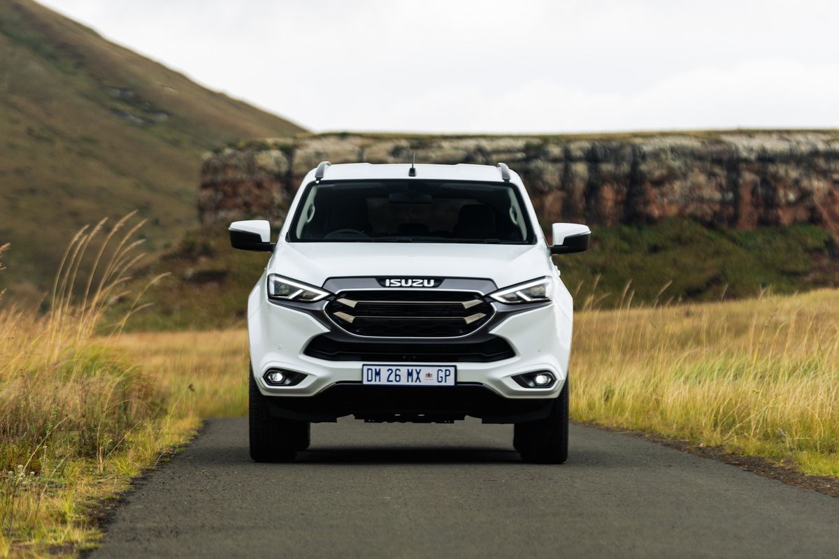 Isuzu MU-X (2023) Launch Review