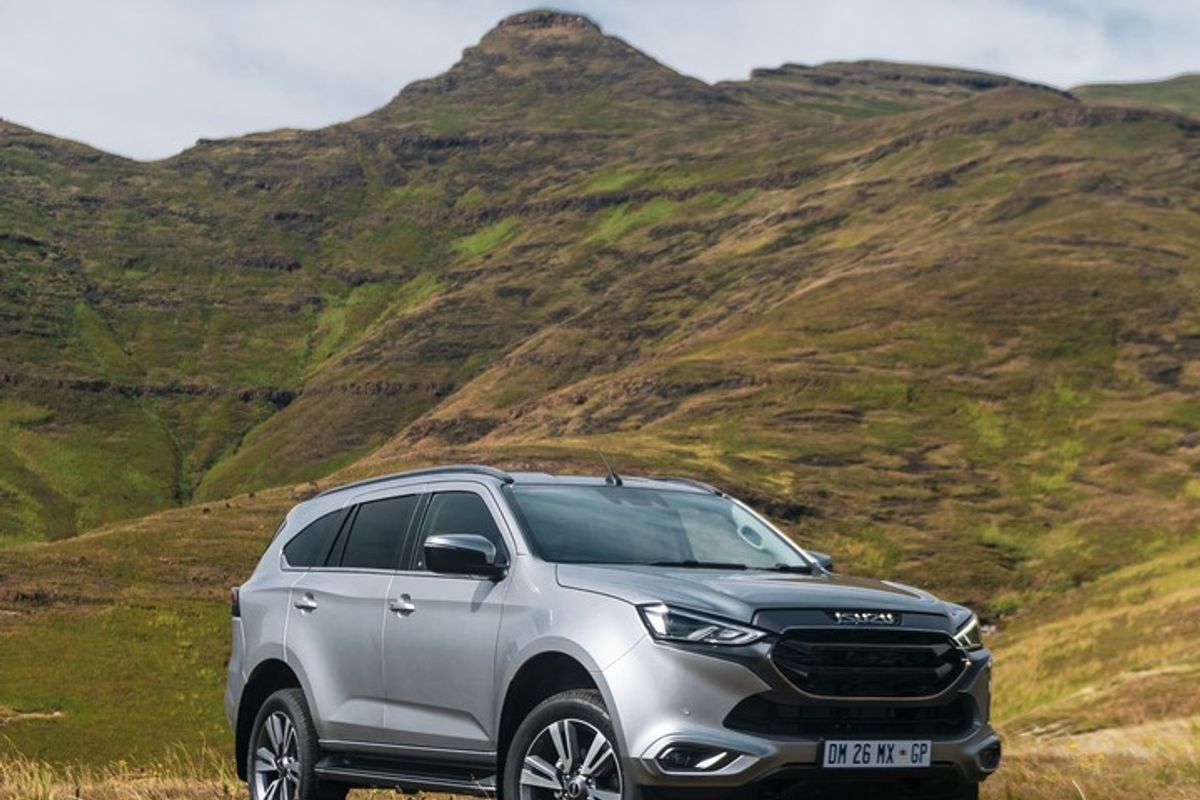 Isuzu MU-X (2023) Launch Review