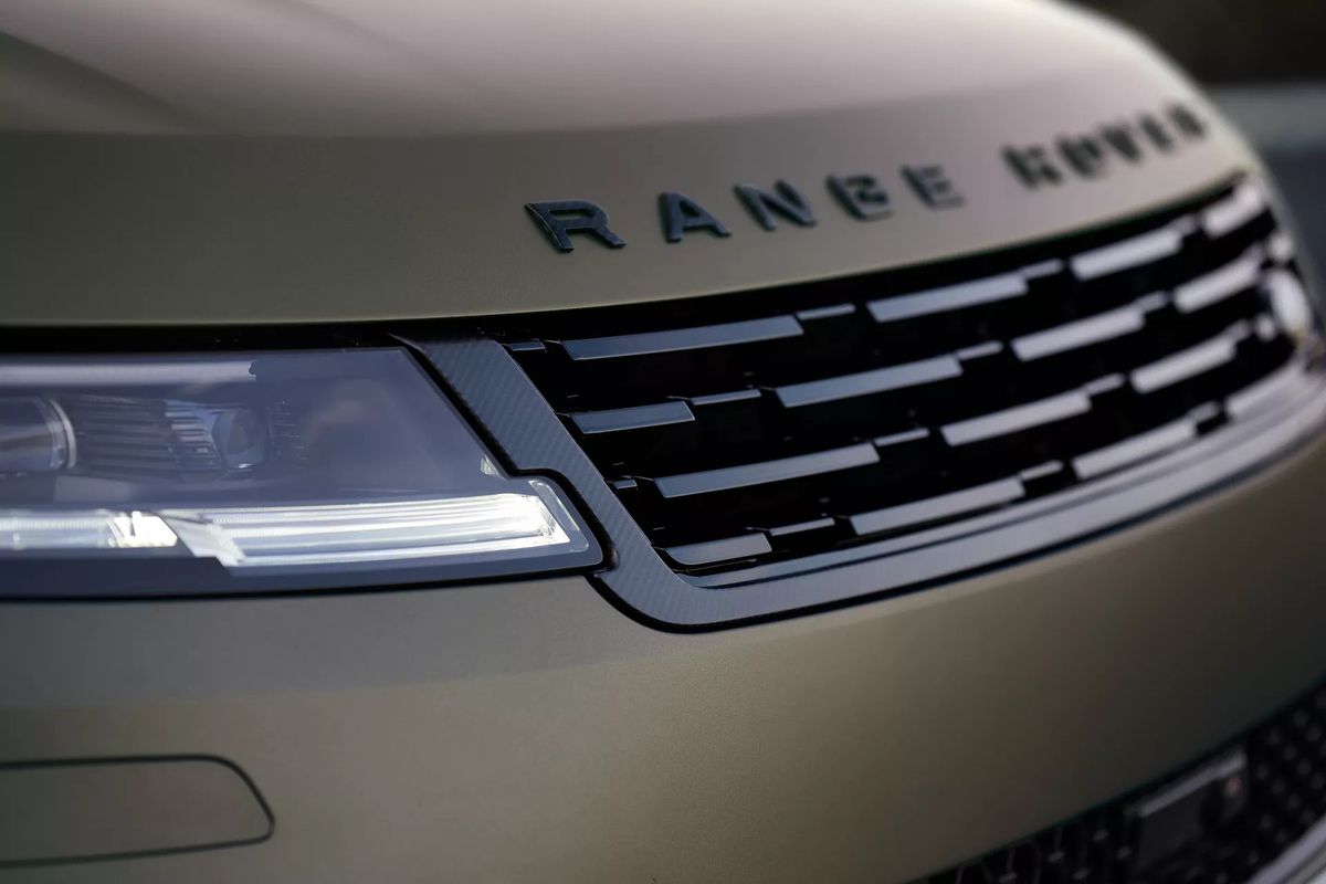 Range Rover Sport SV Announced