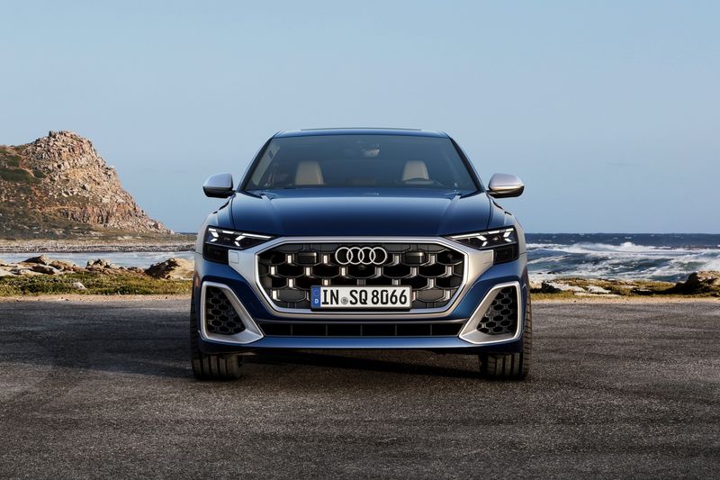 Updated Audi Q8 / SQ8 Revealed