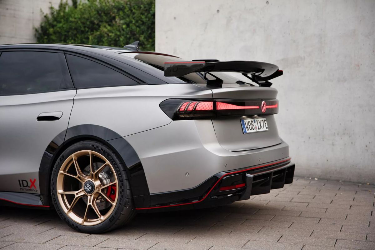 Volkswagen ID X Performance concept hints at future fun EVs