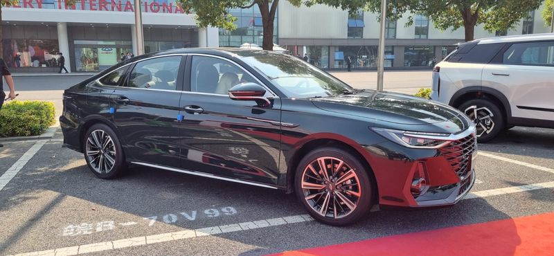 Chery considers sporty Arrizo 8 sedan for SA