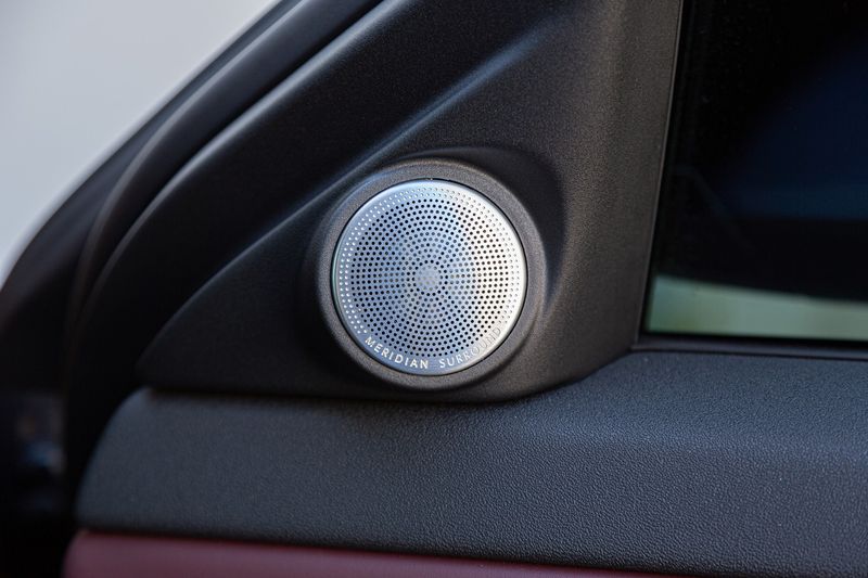 Range Rover Evoque PHEV (2024) Review