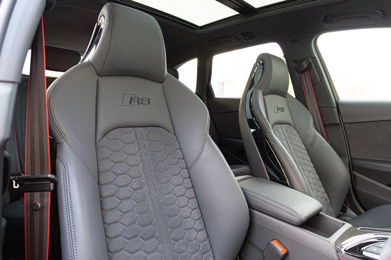 Audi RS4 Avant (2024) Review