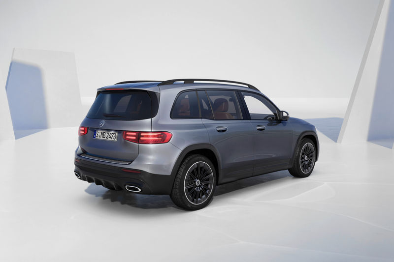 Mercedes-Benz GLB (2024) Price & Specs