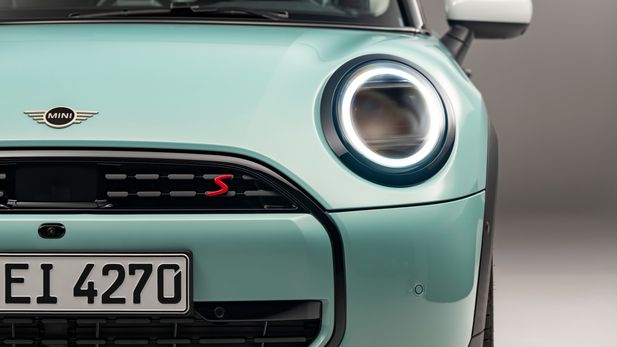 Mini Cooper (2024) Price & Specs