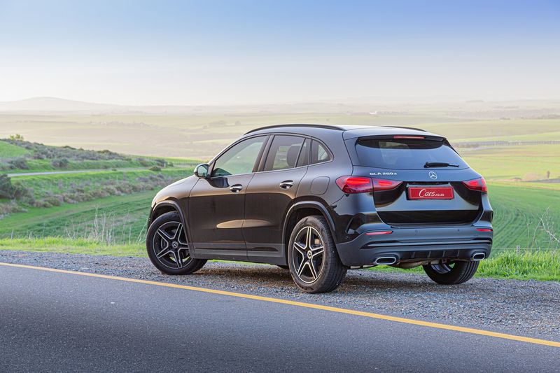 Mercedes-Benz GLA (2024) Review